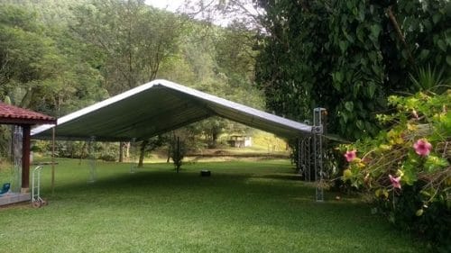 Locação de Tenda Box Truss Modelo Duas Águas com medidas de 11m x 11m ...